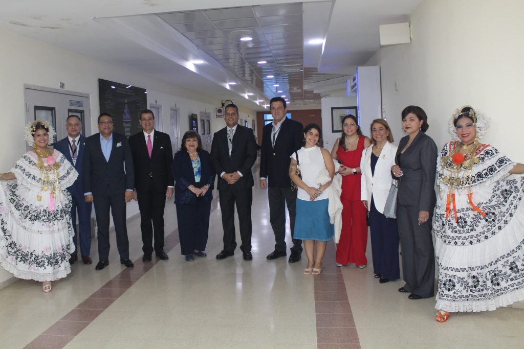 Nuevo Director y Subdirector Médico del HST – Hospital Santo Tomas