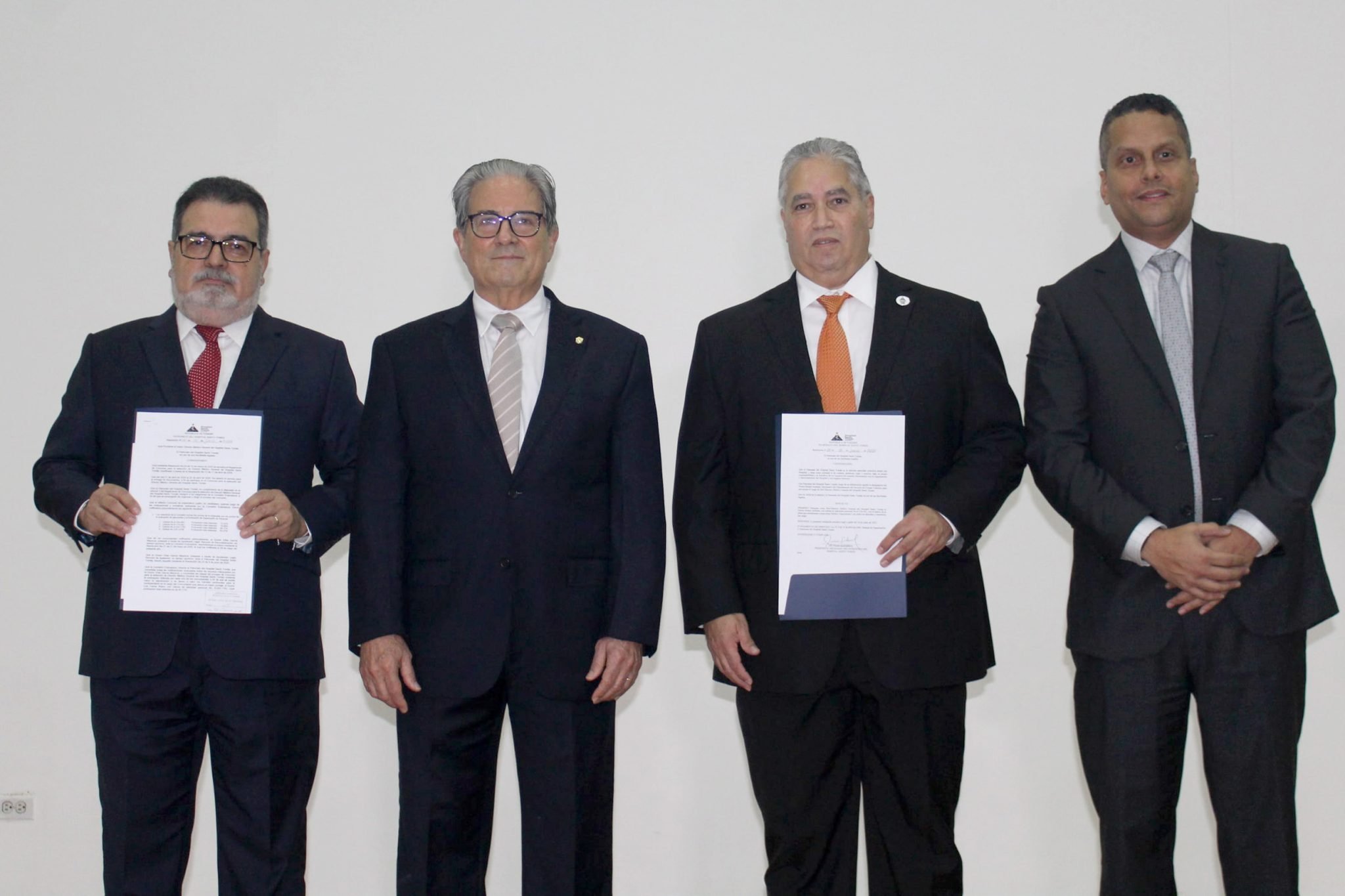 Nuevo Director y Subdirector Médico del HST – Hospital Santo Tomas